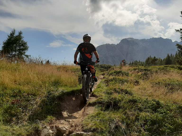 Wunderschöner Rundblick Mountainbike Touren Und Trails Komoot