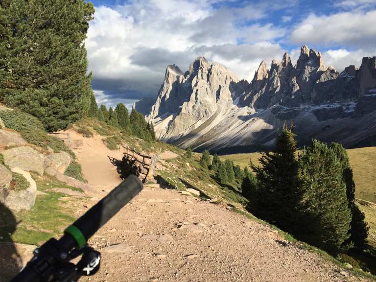 Top 20 Most Beautiful Mtb Trails In The Dolomites Komoot