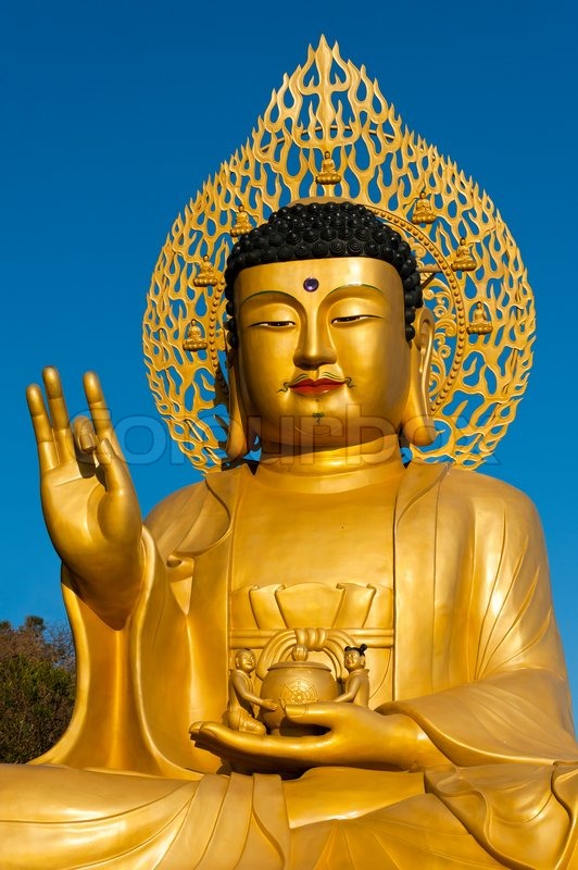 Golden Buddha Statue In Buddhistischen Tempel Sanbanggulsa Bei