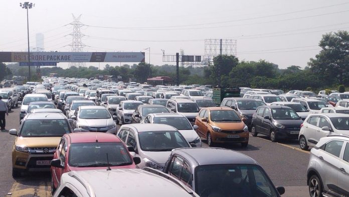 Bharat Bandh Massive Jams At Delhi Gurugram Border Dnd Delhi Meerut