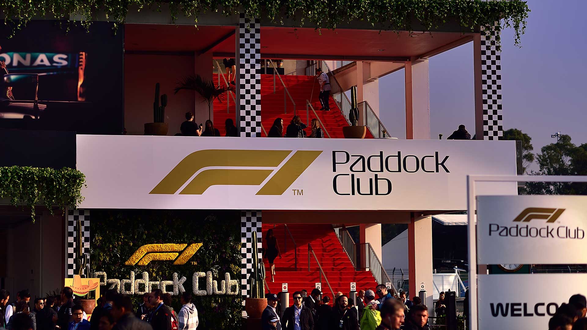 Charitybuzz 2 Us Grand Prix F1 2022 Paddock Club Passes And Hotel Stay