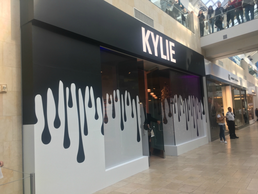 Behind The Scenes Of The Kylie Cosmetics Pop Up Opening