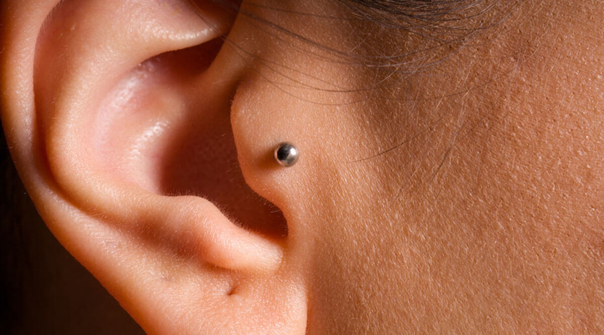 Tragus Piercings Pain Level Healing And What To Know