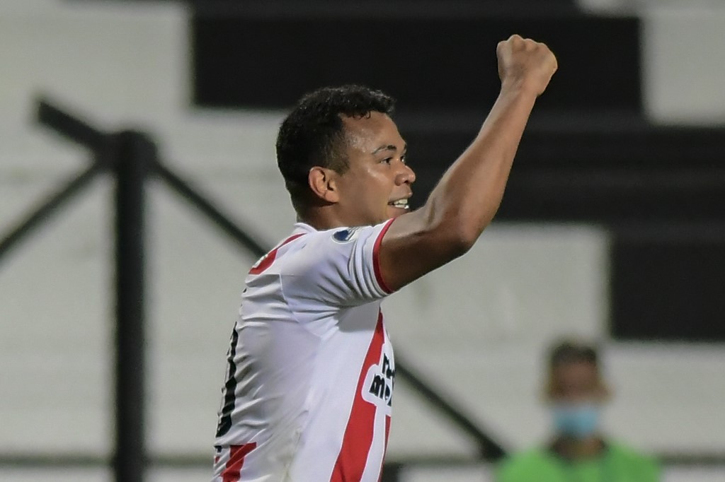 River De Uruguay Vence Al Atlético Nacional Y Se Hace De Lugar En Los