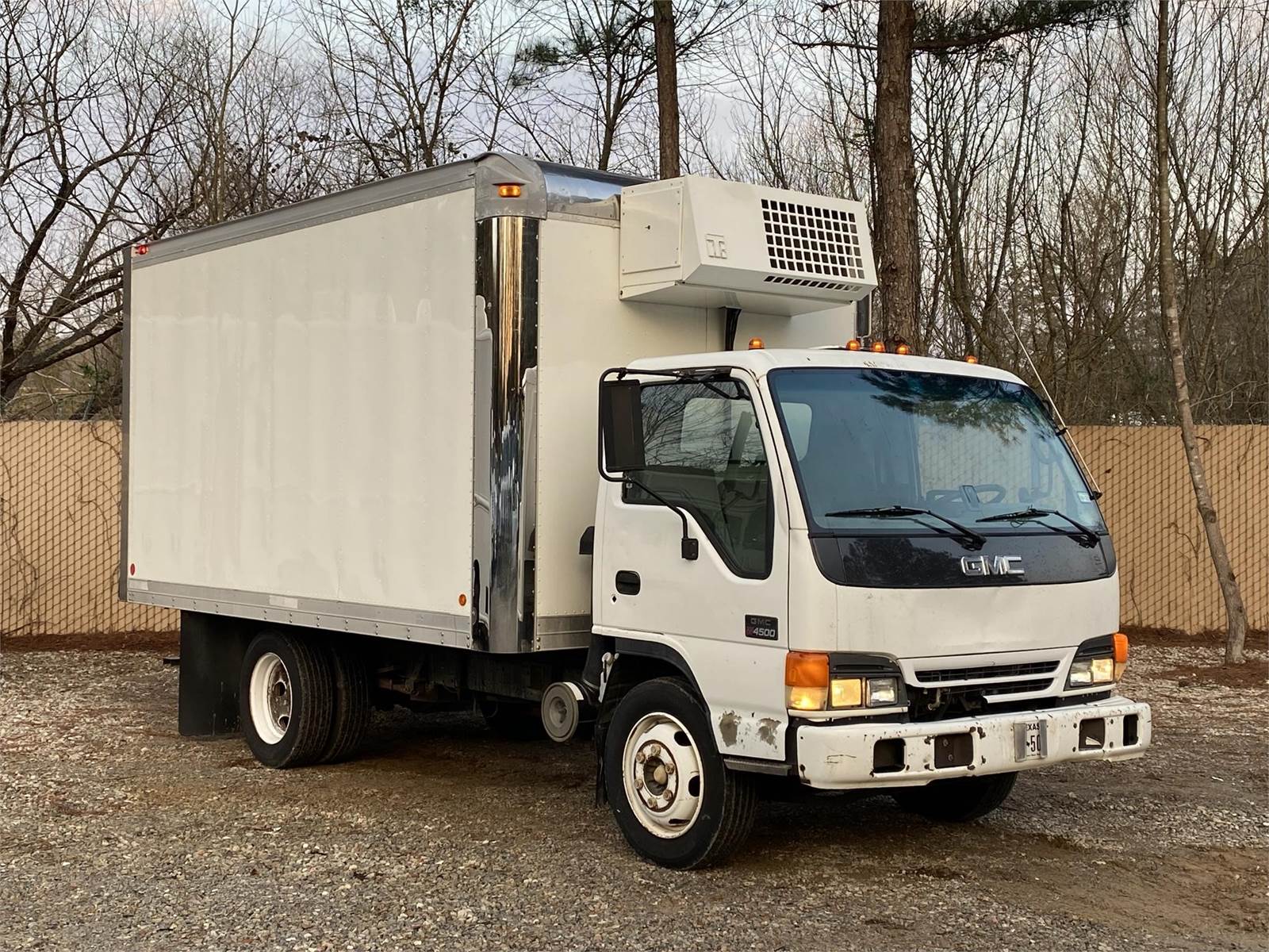 2002 Gmc W4500 14 Ft Refrigerated Truck Automatic Thermo King For