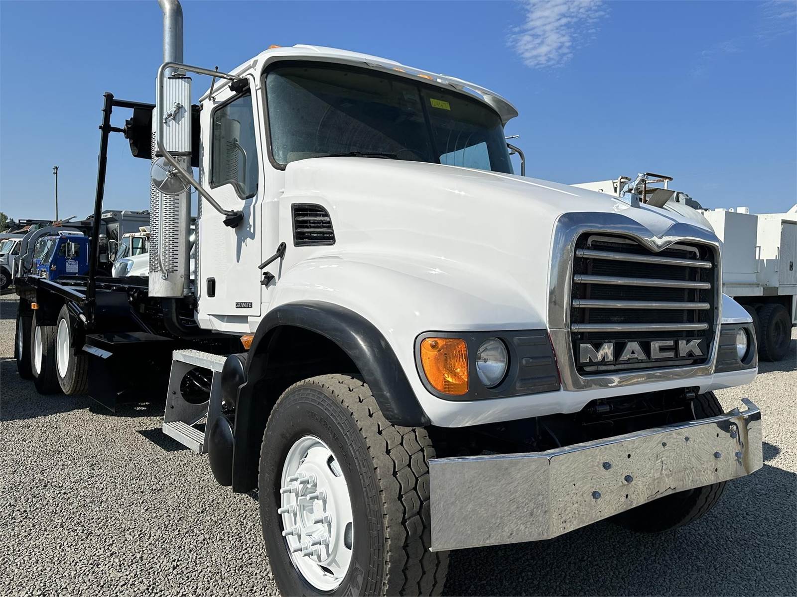 2005 Mack Granite Cv713 Roll Off Truck 335hp For Sale 39097 Hours