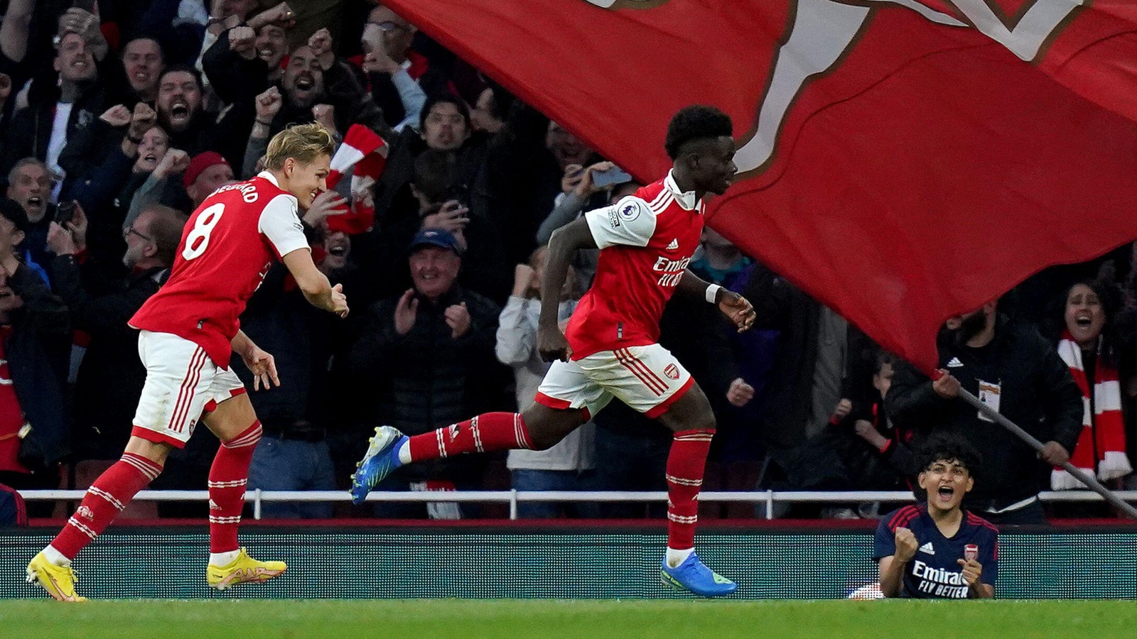 Arsenal 3 2 Liverpool Saka Double Wins It For The Gunners In Hectic