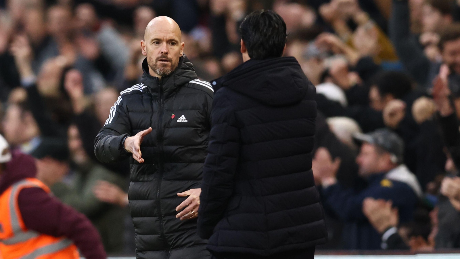 Erik Ten Hag Slams Unacceptable Man Utd Showing Against Unai Emerys