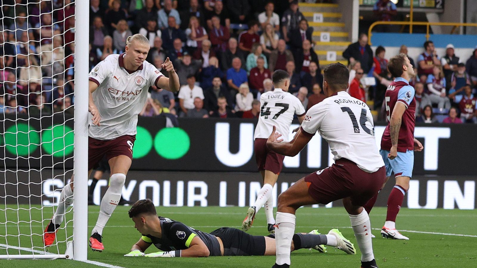 Burnley 0 3 Man City Haaland Scores Twice As Championship Winners Are