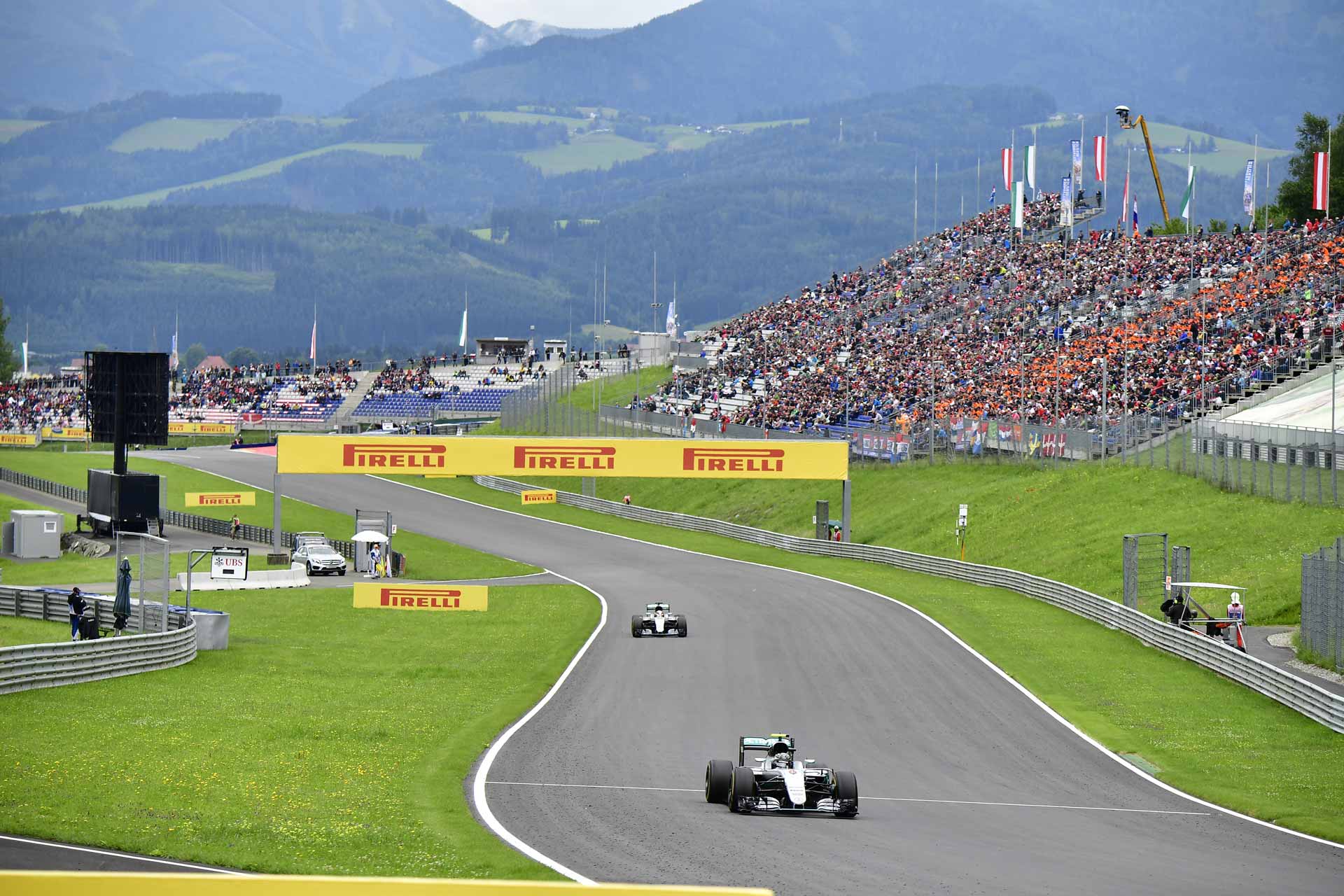 F1 Großer Preis Von Österreich 2022 F1 Tickets Kurve 9 Tribüne