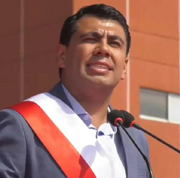 Julián Sánchez Perico Nuevo Alcalde De Soacha Se Posesionó Y Firmó