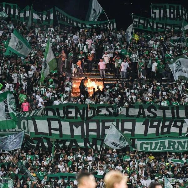 Hinchas De Nacional Prendieron Fuego Al Atanasio Girardot Y Se Viene