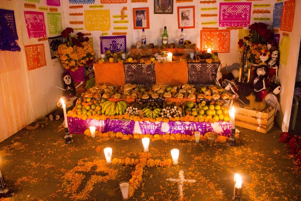 Ofrenda Prehispanica Ofrendas Dia De Muertos Dia De Hot Sex Picture