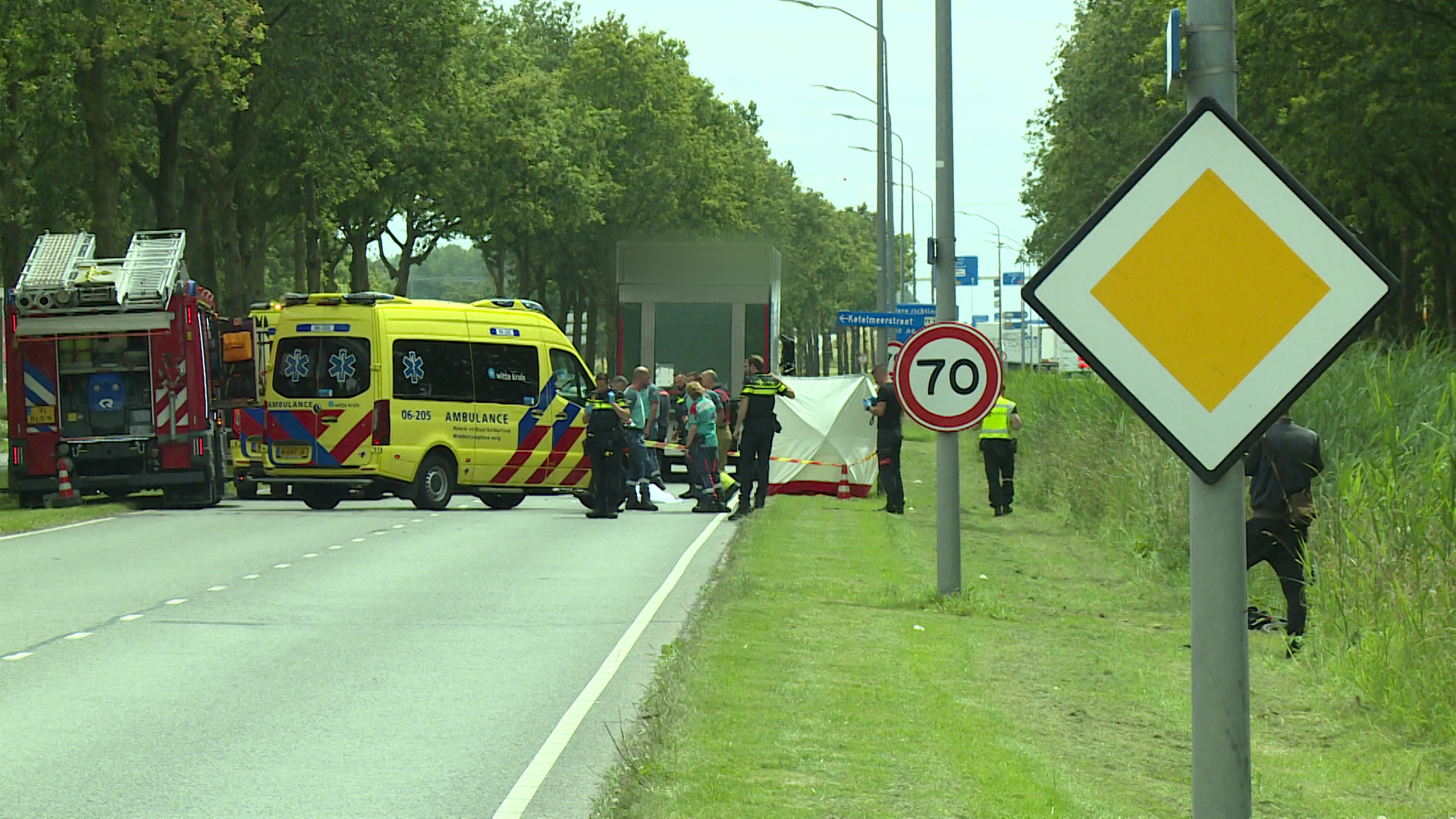 Omroep Flevoland Nieuws Motorrijder Verongelukt Bij Aanrijding Met