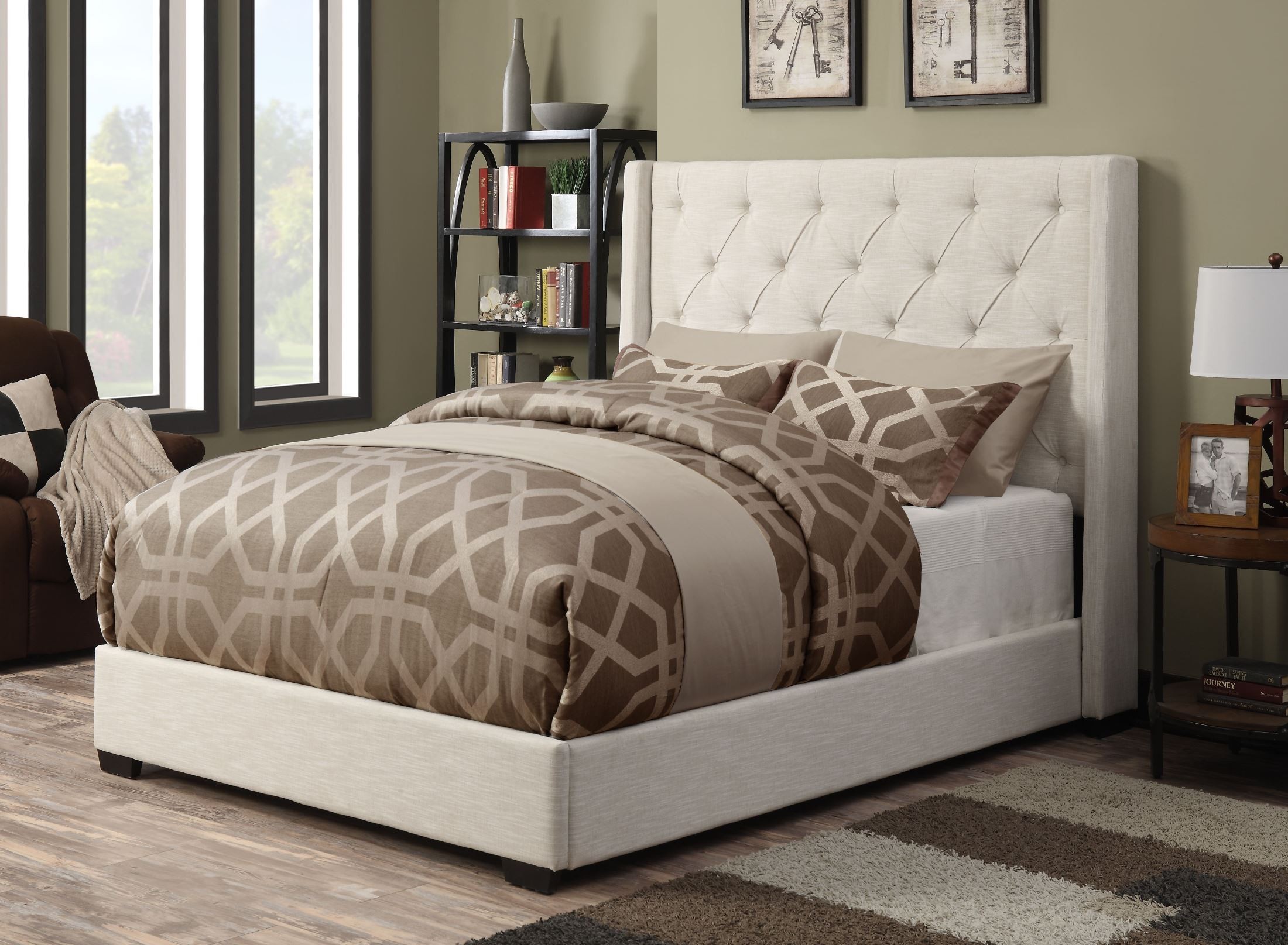 Cream Shelter Upholstered King Platform Bed From Pulaski 1927 270 271