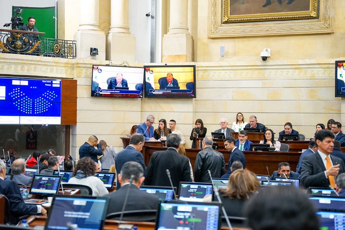 Plenarias De Senado Y Cámara Aprobaron El Presupuesto De Regalías Por