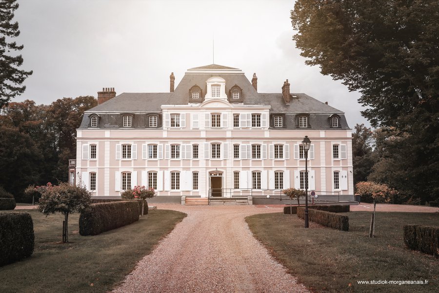 Inauguration Du Château De Quenet Conches En Ouche