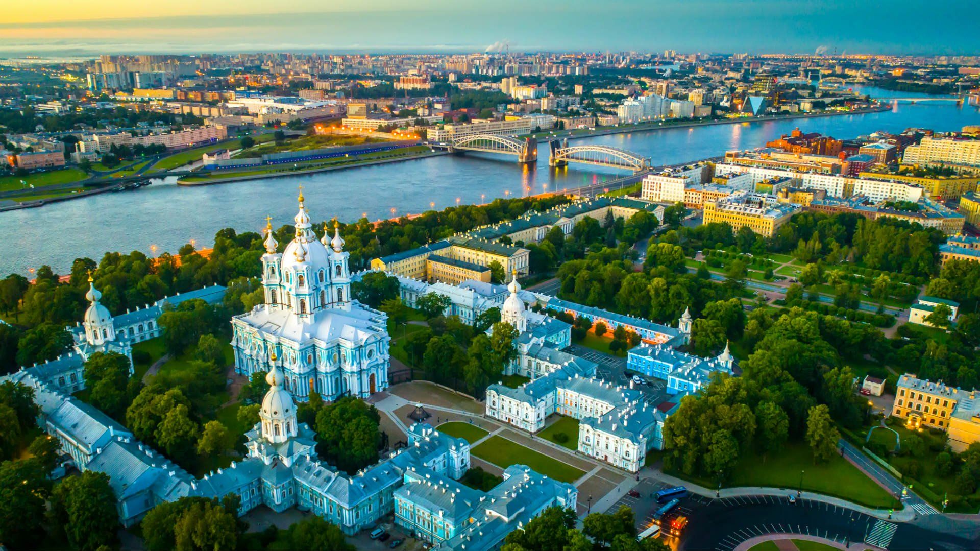 St Petersburg Travel Guide What To Do In St Petersburg Rough Guides