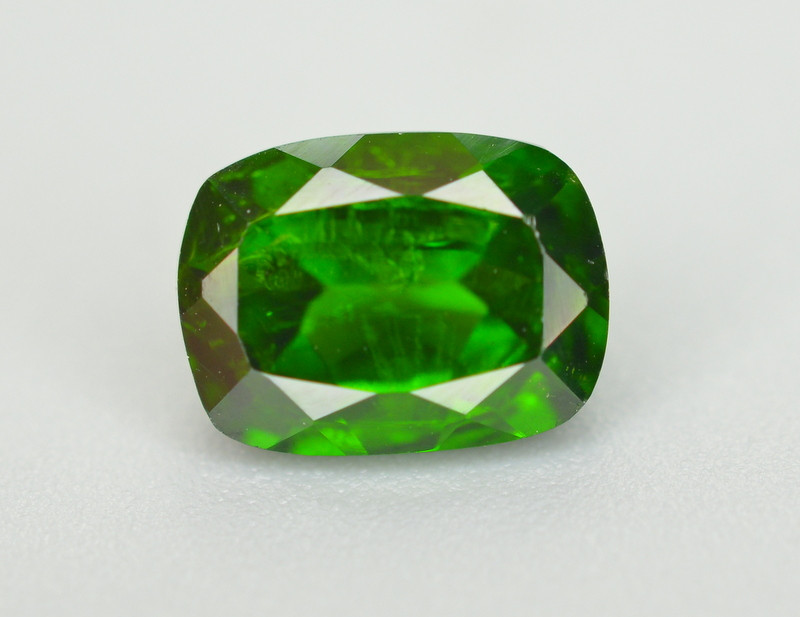 Chrome Diopside Gemstone Properties Meanings Value And More Gem Rock