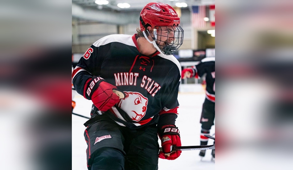 Terrier Riddled Minot State Team Enters Acha Tournament As 1 Seed