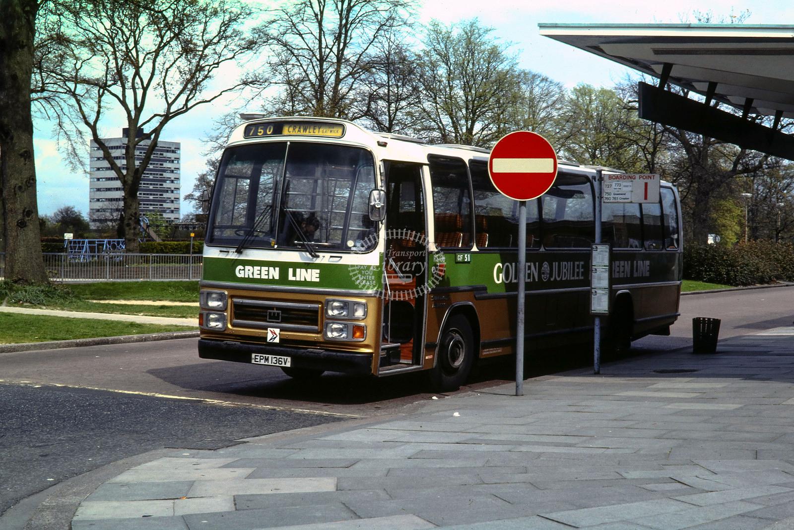 The Transport Library London Country Aec Reliance Rs136 Epm136v On