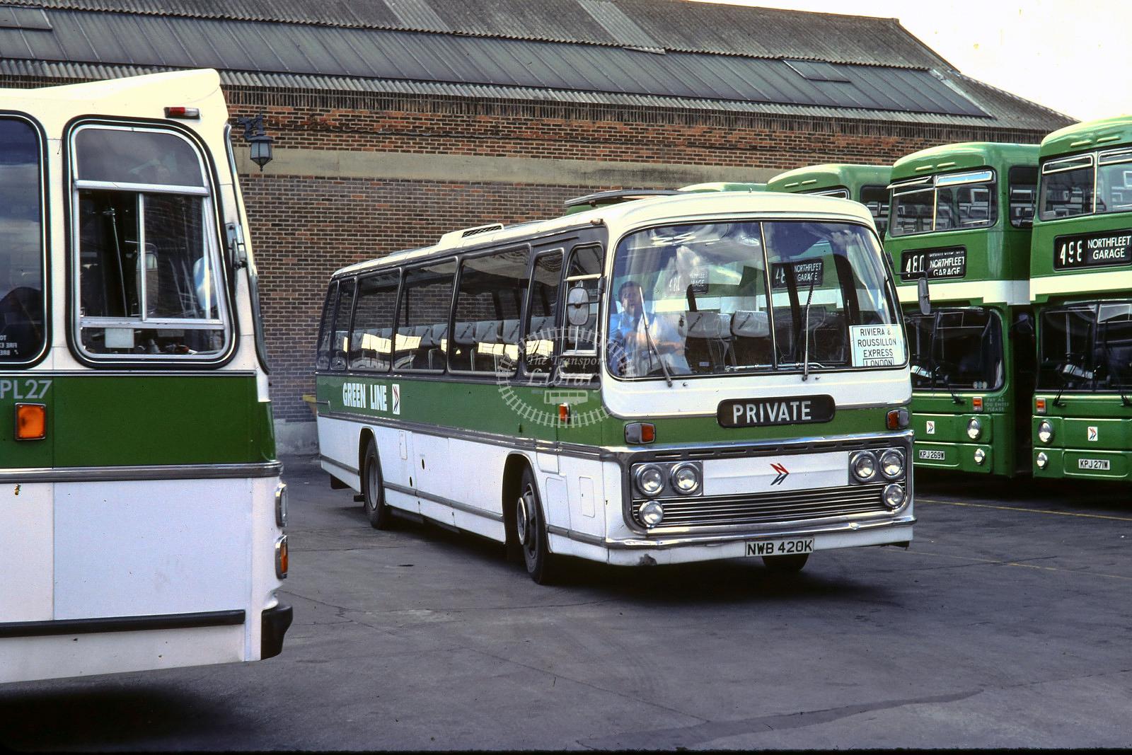 The Transport Library London Country Aec Reliance P19 Nwb420k At