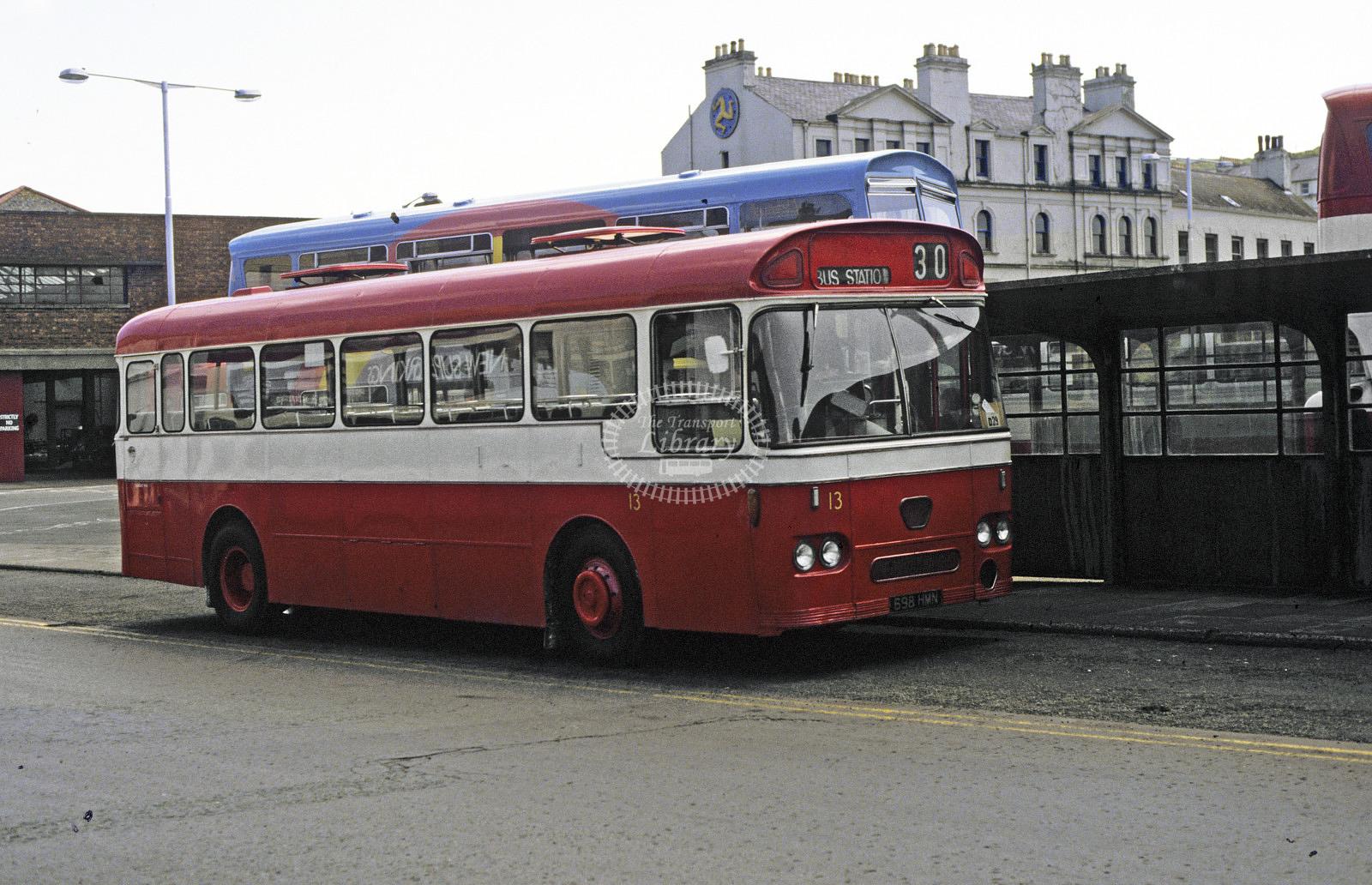 The Transport Library Iom Leyland Psu4 13 698hmn In Undated