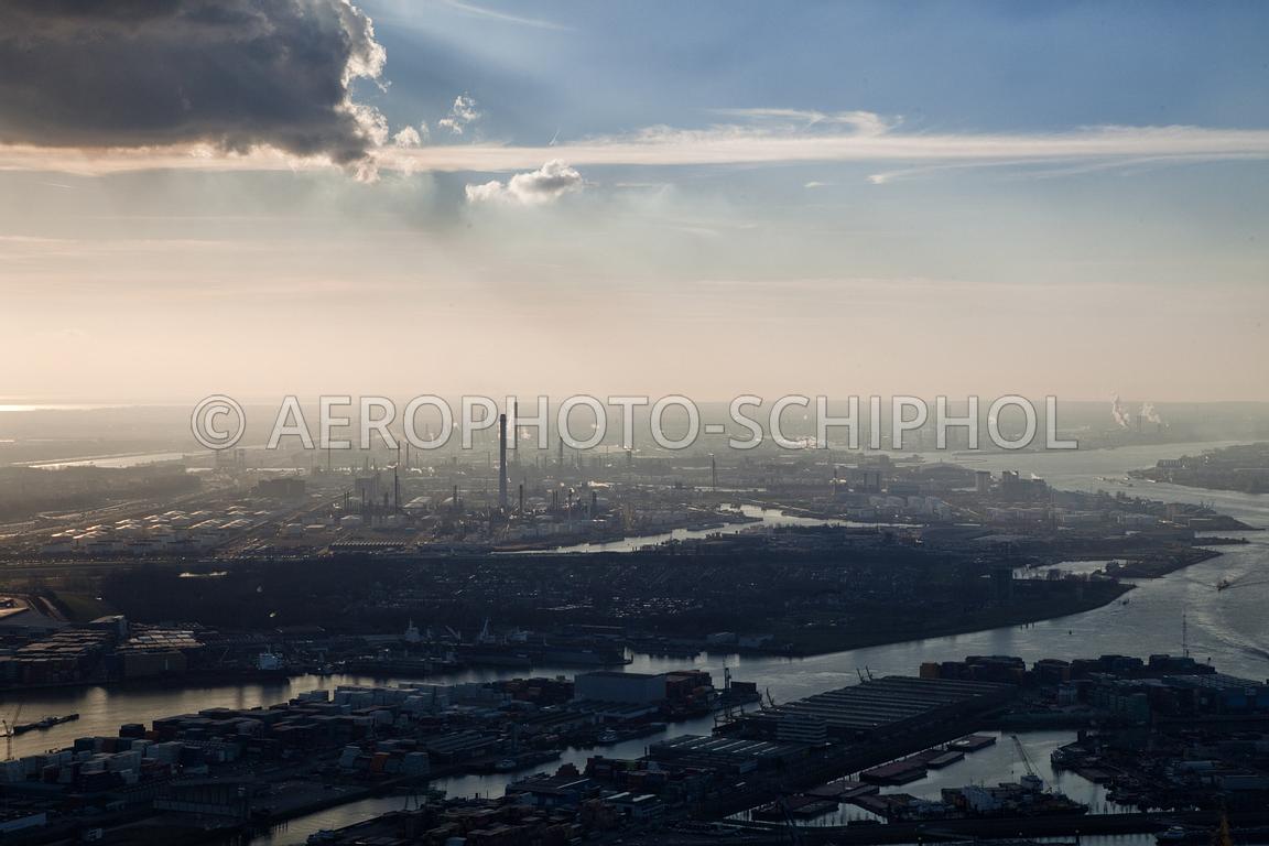 Aerophotostock Rotterdam Luchtfoto Pernis De Nieuwe Waterweg Thv