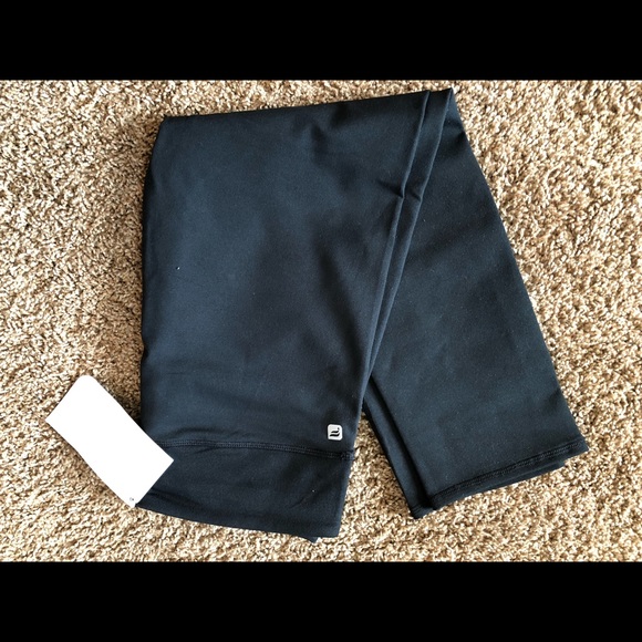 Fabletics Pants And Jumpsuits Nwt Fabletics Salar Capri Poshmark