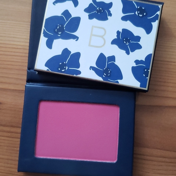 Beautycounter Makeup Satin Powder Blush Single Poshmark