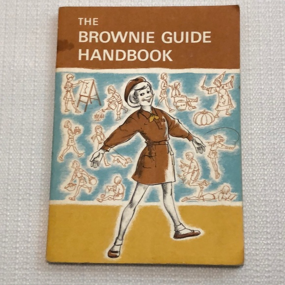 Vintage Accents 425 Vintage 972 The Brownie Guide Handbook Poshmark