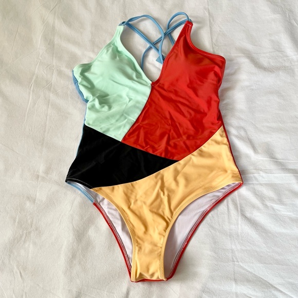 Swim Nwt One Piece Color Block Swimsuit Poshmark