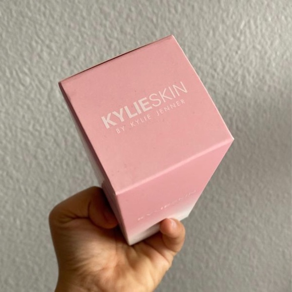 Kylie Cosmetics Skincare Kylie Cosmetics Foaming Wash Poshmark