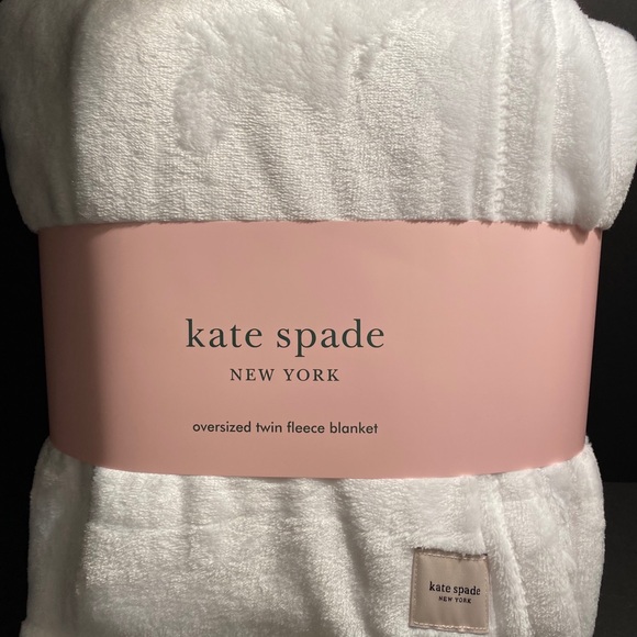 Kate Spade Bedding Kate Spade Oversized Twin Fleece Blanket White