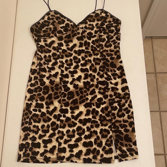 Forever 21 Intimates And Sleepwear Brand New Sexy Leopard Nighty Size