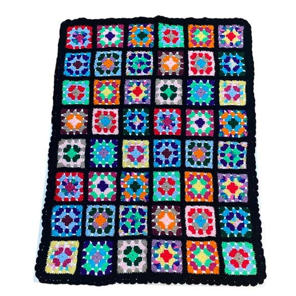 Hand Crafted Bedding Vintage Granny Square Crochet Knit Afghan