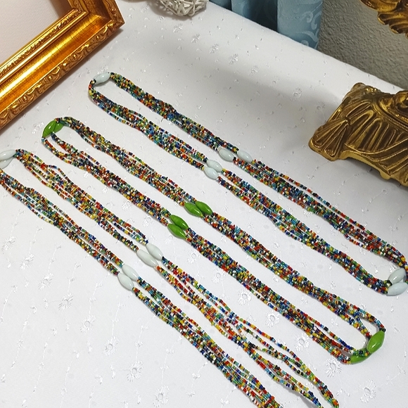 Jewelry Vintage 7s Triple Strand Multi Colored Glass Seed Bead