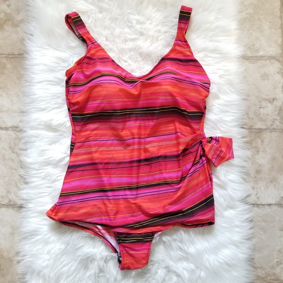 Miraclesuit Swim Miraclesuit One Piece Swimsuit 22w Poshmark