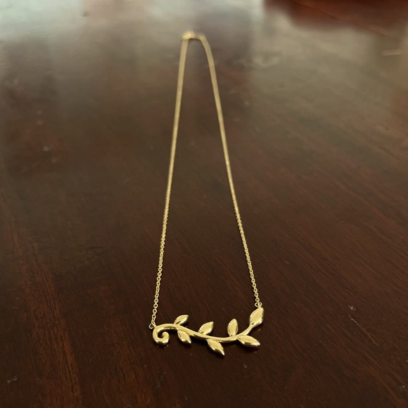 Tiffany And Co Jewelry Tiffany Co Olive Leaf Vine Pendant Necklace