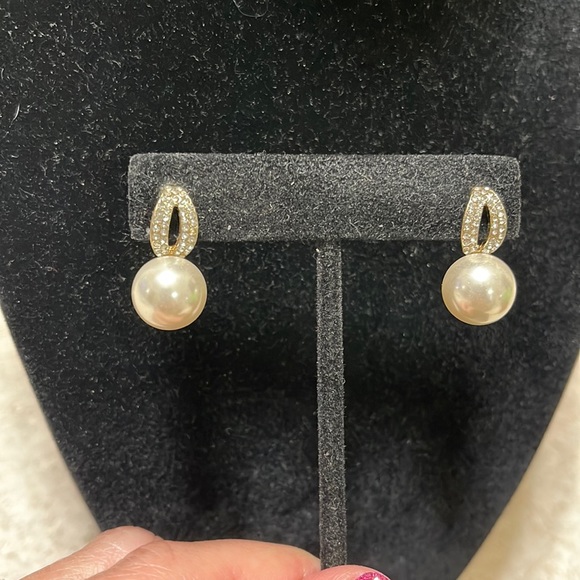 Jewelry Vintage Large Faux Pearl Drop Earrings On A Pave Open Design