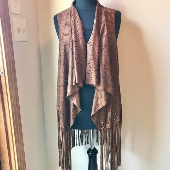 Westbound Tops Westbound Faux Suede Leather Fringe Vest Brown