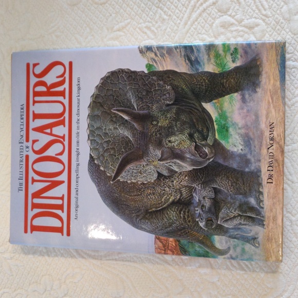 Crescent Accents The Illustrated Encyclopedia Of Dinosaurs By Dr