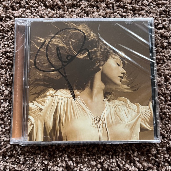 Taylor Swift Other Signed Taylor Swift Fearless Taylors Version Cd