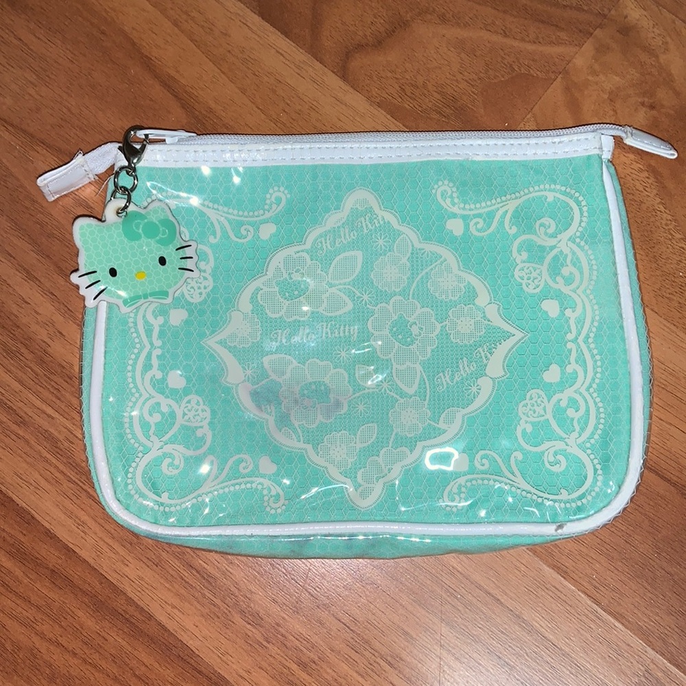 Hello Kitty By Sanrio Pouch Gem