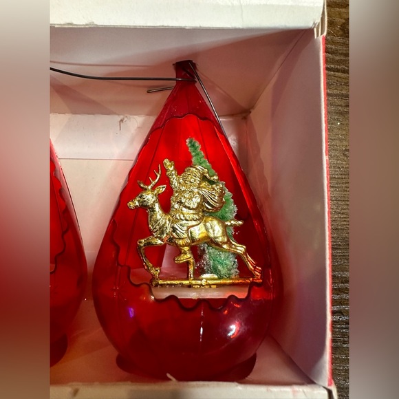 Jewelbrite Holiday Vintage Jewel Brite Plastic Teardrop Diorama