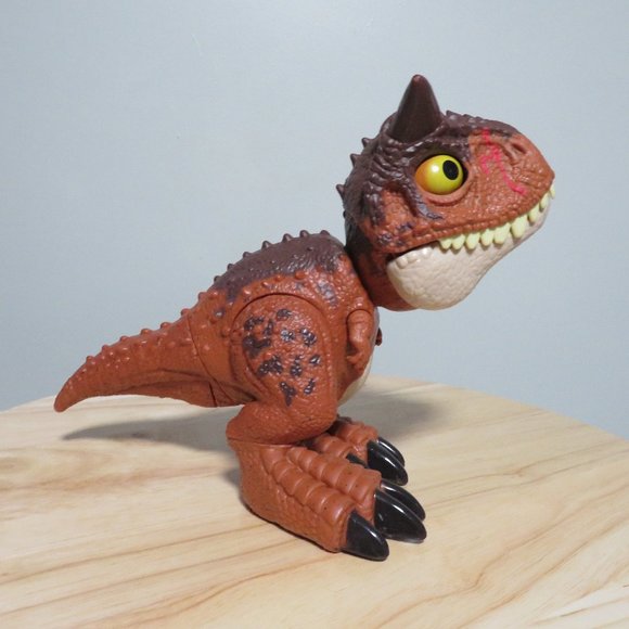 Mattel Toys Jurassic World Camp Cretaceous Chompin Carnotaurus Toro