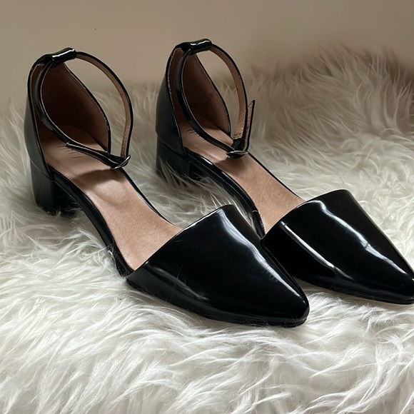 J Jill Shoes J Jill Dorsay Patent Leather Ankle Strap Low Heel