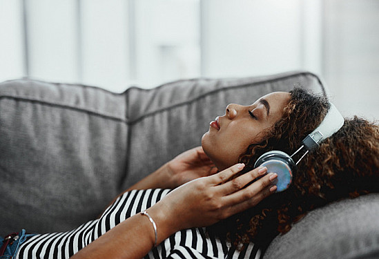 Healthy Headphone Use How Loud And How Long Harvard Health