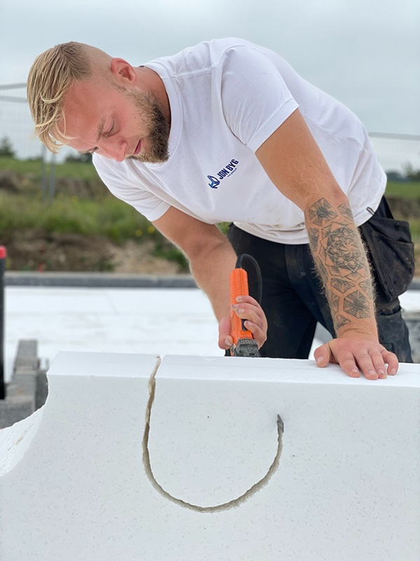 Boliger I Ry Bygges Med Genanvendt Flamingo Som Isolering I Terrændæk