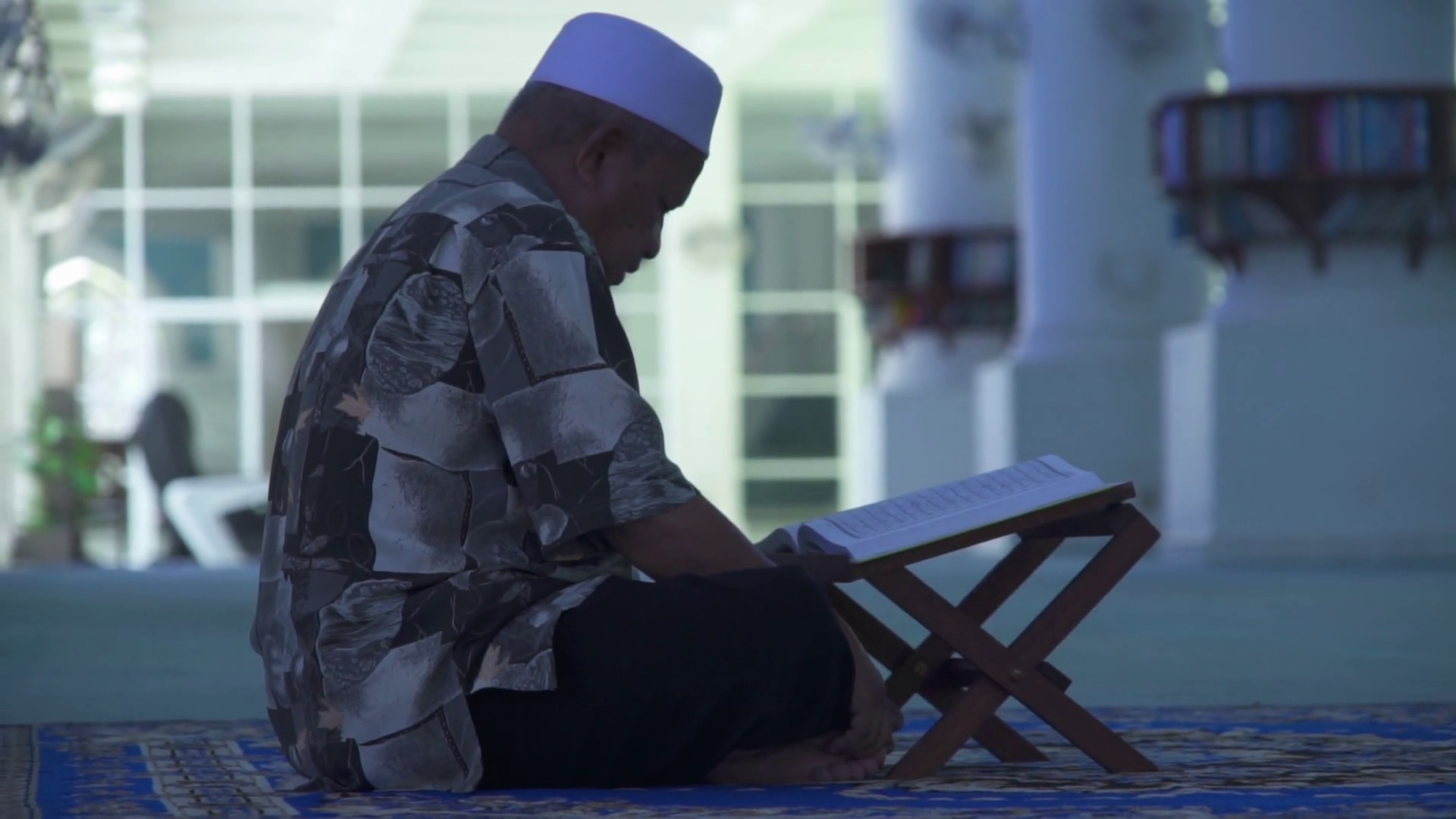 Muslim Muslims Man Reading Holy Qoran Prayer Stock Footage Sbv